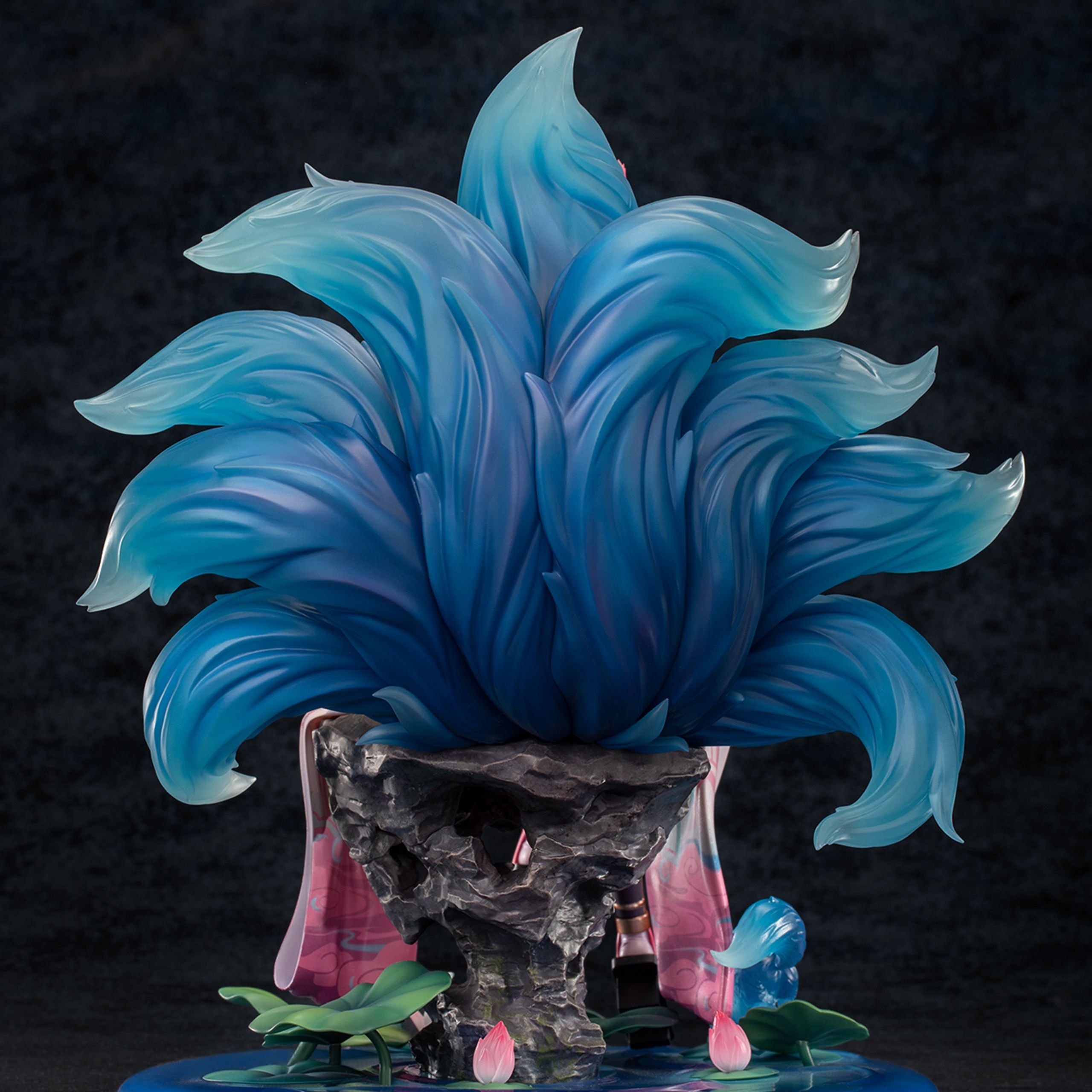 Myethos Spirit Blossom Ahri 1/7 Scale Figure - Gamerthrone